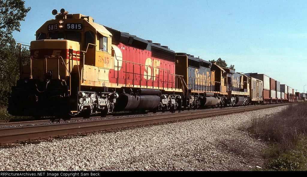 ATSF 5815, 5018, and 8092